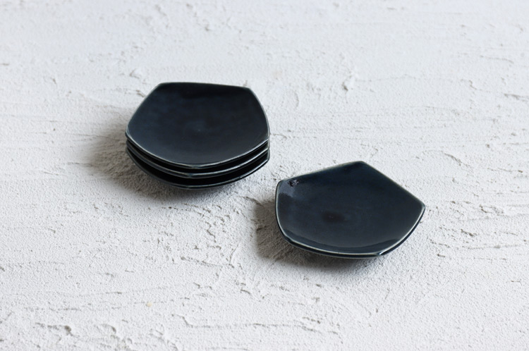 森悠紀子 22 五角豆皿 indigo ｜ 暮らしのうつわ花田 和食器 通販